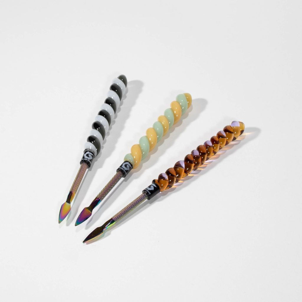 3PK IRIDESCENT ARROWHEAD STEEL-GLASS DABBER - Hillside Glass